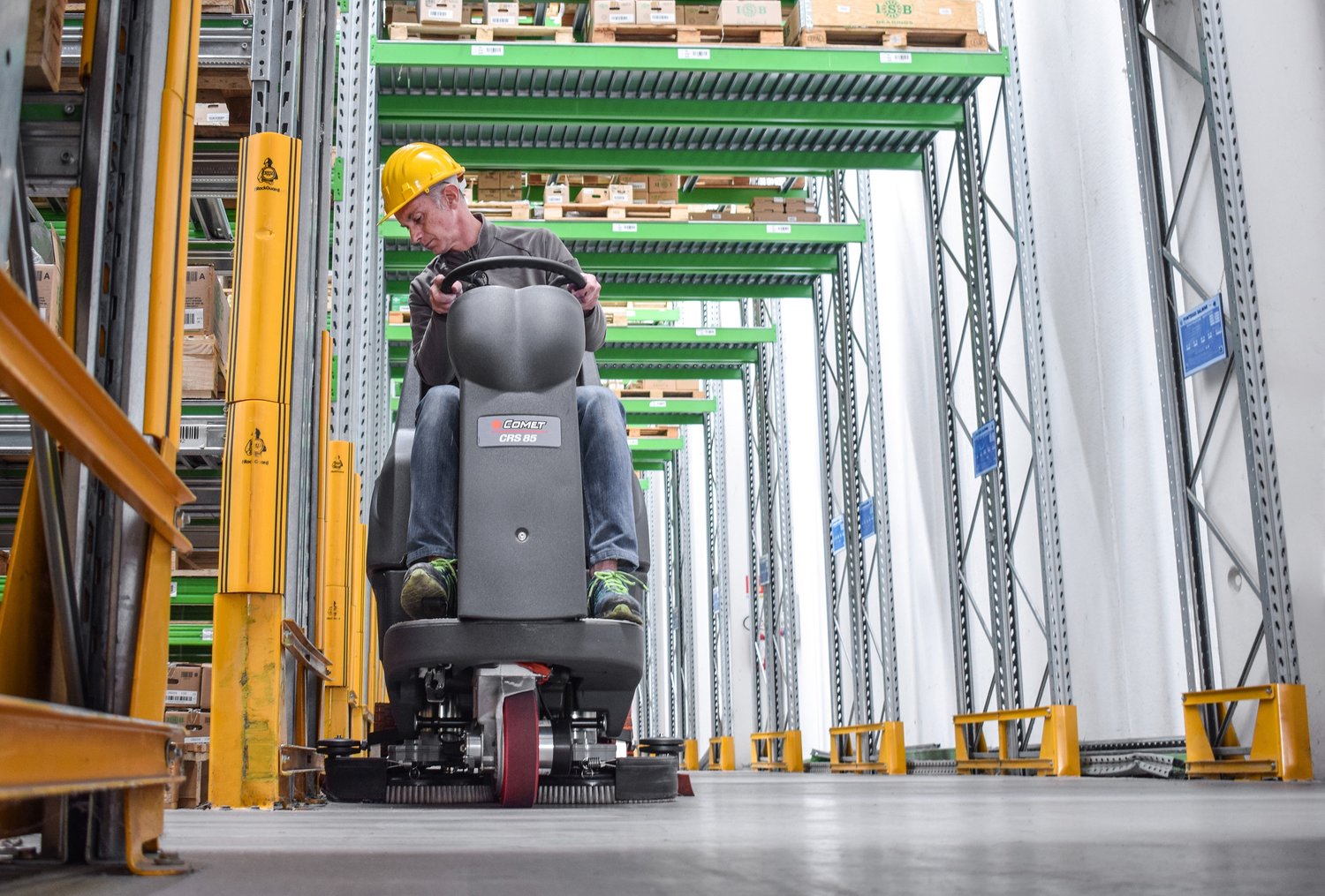 Cleanliness in the transport sector: commercial vehicles, logistics ...